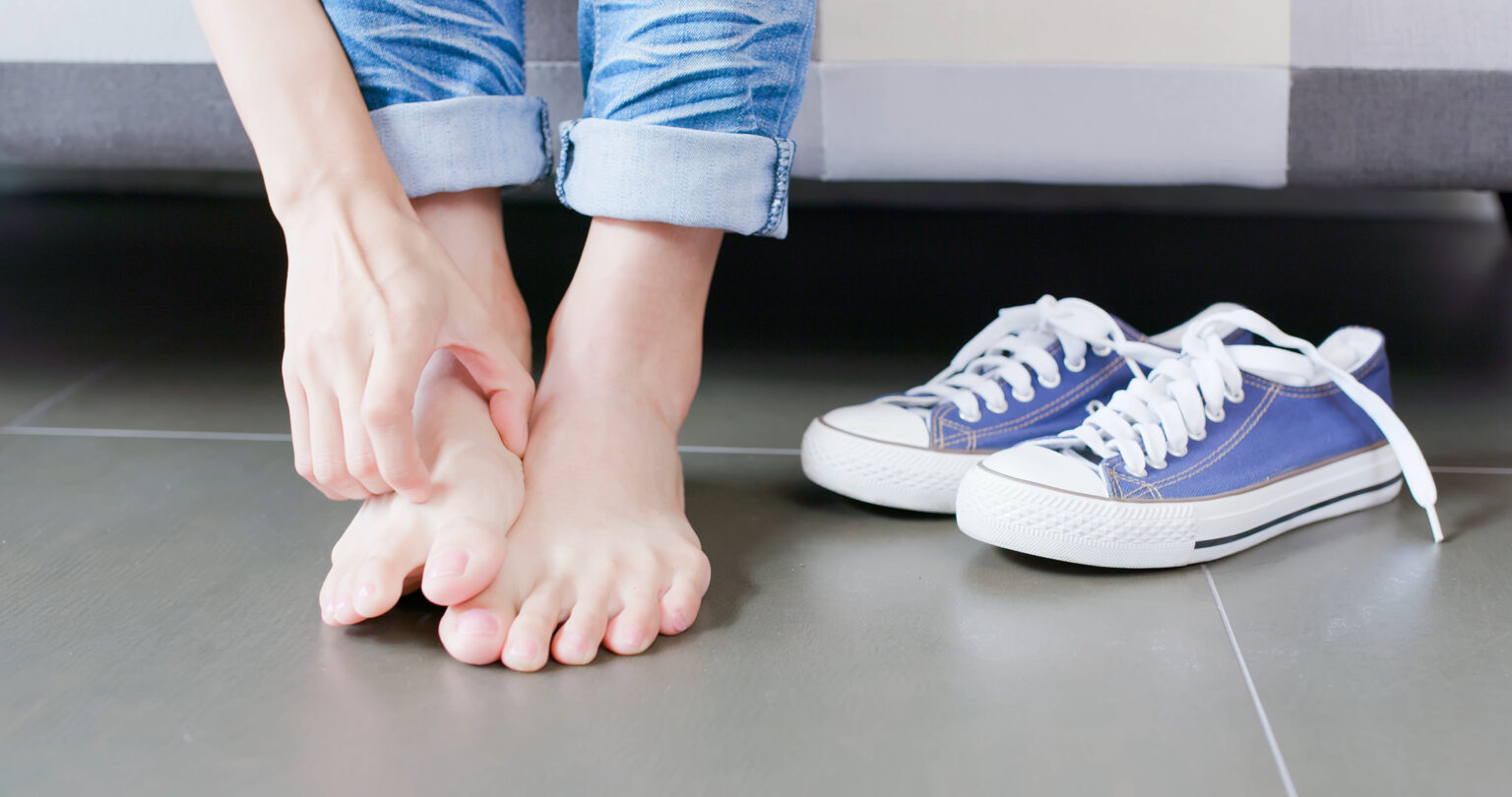 Athlete’s Foot: Causes, Symptoms, Treatment, and Prevention - Be Your ...